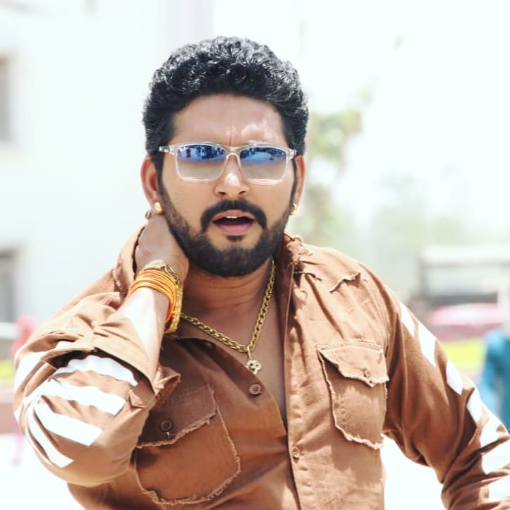 PHOTOS: फिल्म 'लालटेन' में लालू यादव की राबड़ी बनेगी ये एक्ट्रेस ...