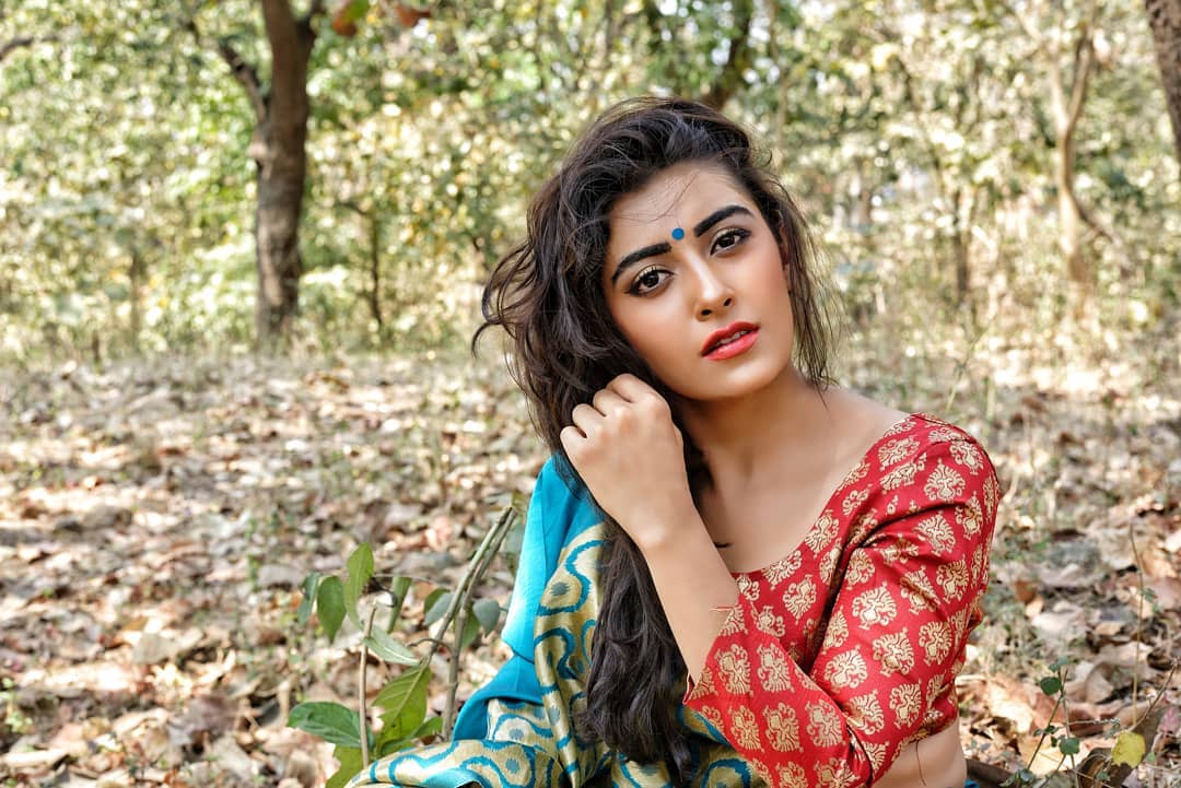 Jinal Joshi Hot Photos अपनी फोटज से सुर्खियां बटोर रही हैं जीनल जोशी ...