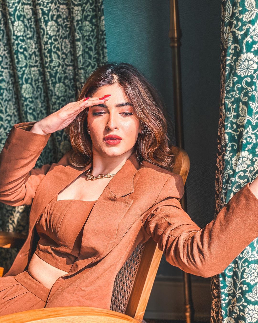 Karishma Sharma Bold Photos: Ragini MMS 2 Fame Karishma Sharma hot ...