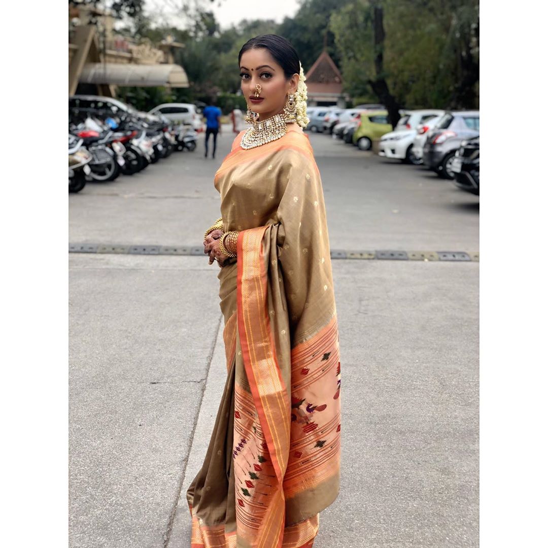 इस मराठी एक्ट्रेस के गजब हैं जलवे, कही जाती है ऐश्वर्या राय बच्चन की हमशक्ल