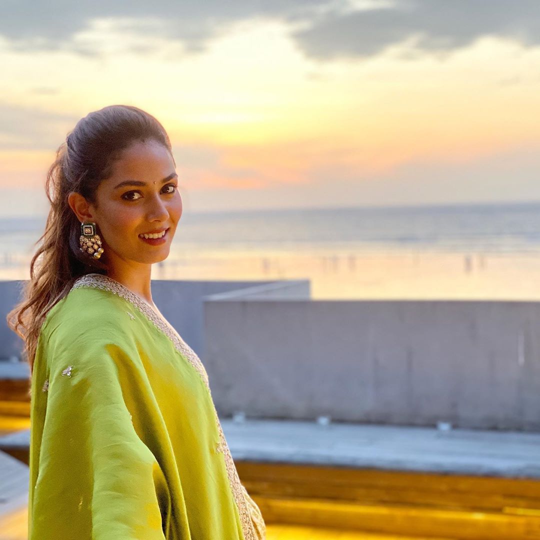 Beauty In Simplicity का परफेक्ट उदाहरण हैं इस सुपर स्टार की बीबी ...