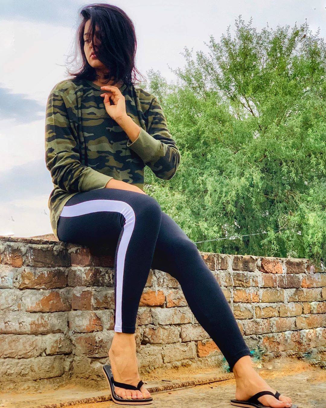 नई नेशनल क्रश हैं ये क्रिकेटर, ग्राउंड पर छक्के-चौकों के साथ इनकी कातिल ...