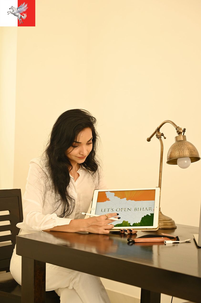 पुष्पम प्रिया चौधरी: लंदन से पढ़कर लौटी 'ब्लैक ड्रेस' वाली लड़की, जिसने ...