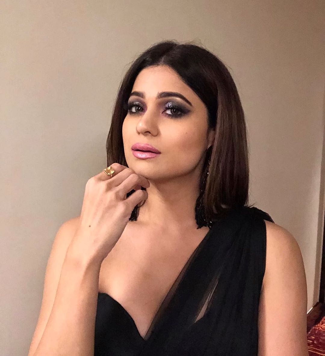 B'dy: 42 की उम्र में भी अकेली हैं Shamita Shetty, हिट फिल्में देने के ...