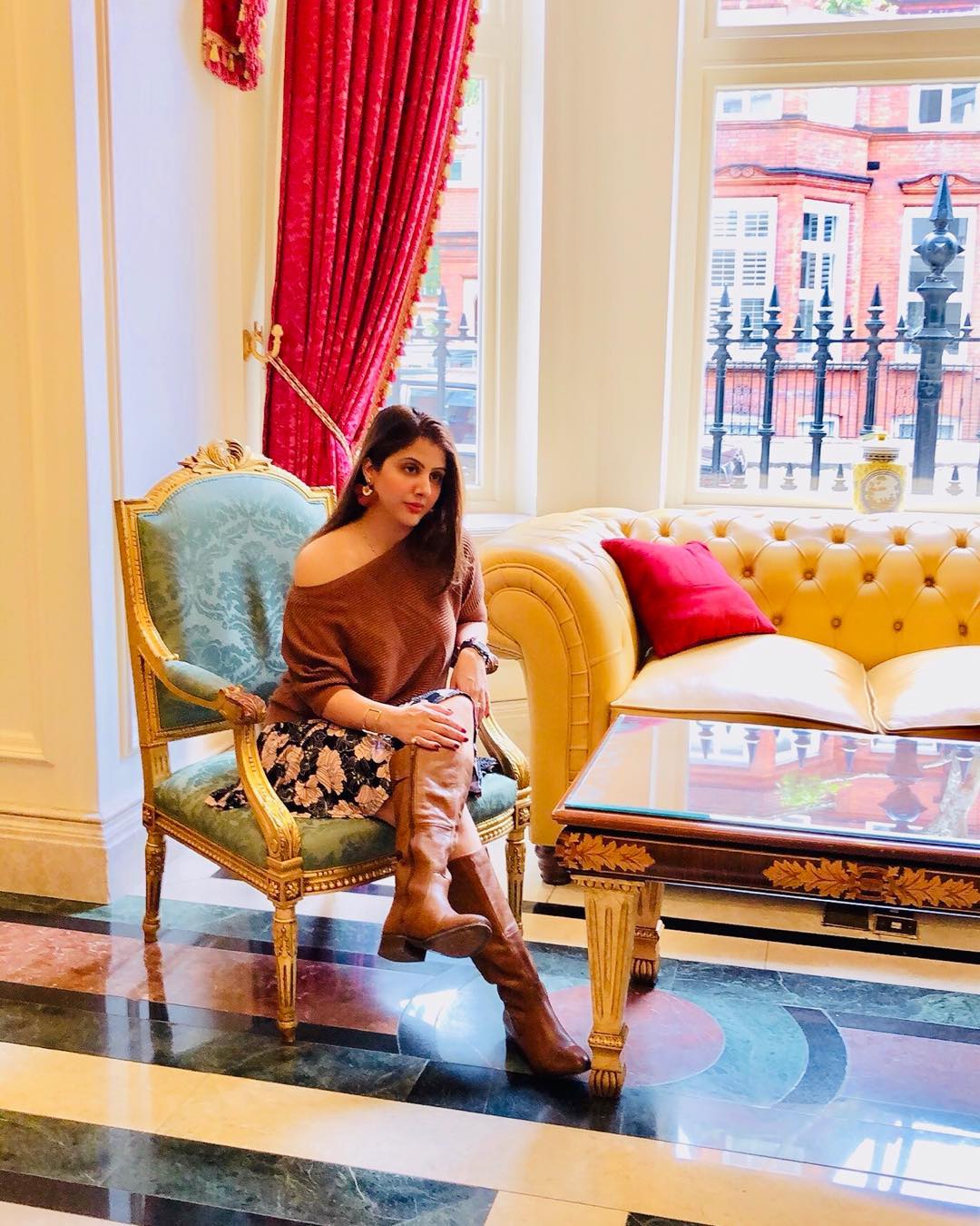 ये हैं इंडिया के सबसे विस्फोटक बल्लेबाज की पत्नी, सादगी में धोनी मैडम ...