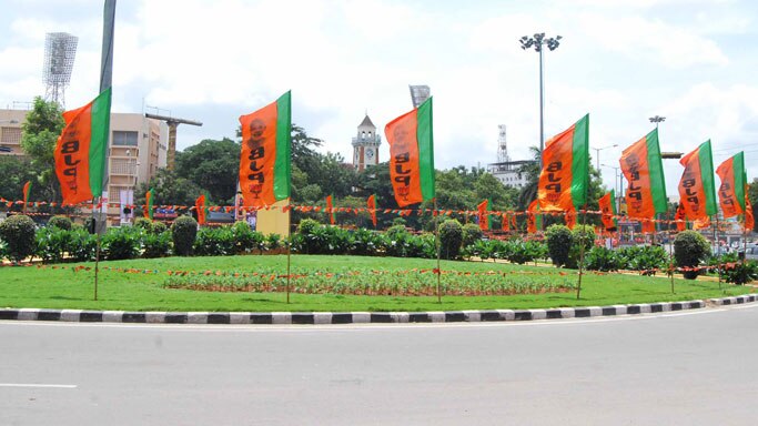 BJP, LJP leaders in hectic parleys on seat-sharing in Bihar | India.com