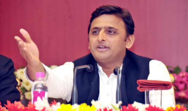 Lok Sabha Elections 2014: Akhilesh-Dimple duo charms city of perfume ...