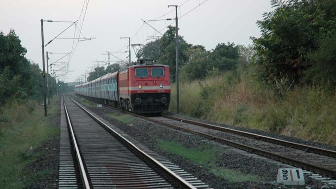 Itanagar welcomes its first passenger train | India.com