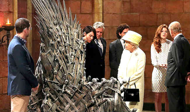 When real royalty Queen Elizabeth visited ‘Game of Thrones’ sets ...