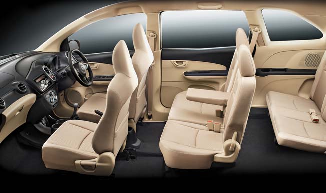 Honda Mobilio MUV gets 10,000 bookings within days of launch | India.com