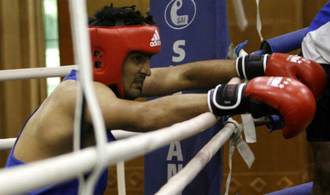 Boxer Vijender Singh settles for silver medal in the Commonwealth Games ...