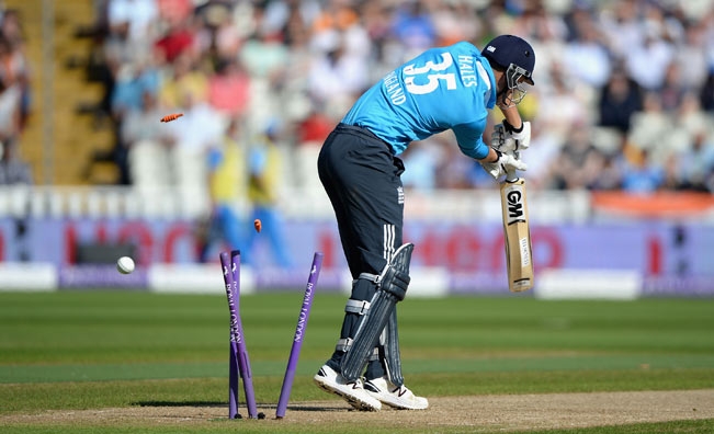India vs England 4th ODI: England reach 123/5 in 35 overs at Birmingham ...