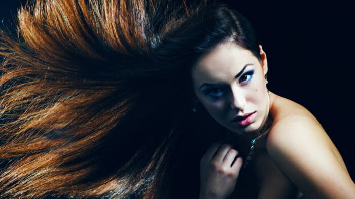 3 Pro-tips and 5 Styles For the Perfect Dark-Haired Highlights