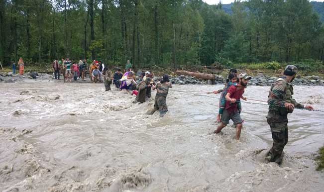 Kashmir Floods 70 Army Installations Hit By Floods Loc Posts