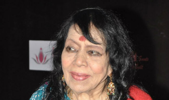 Kathak danseuse Sitara Devi still in ICU but improving | India.com