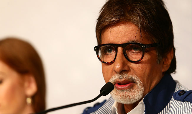 Amitabh Bachchan gets Social Media Person of the Year award | India.com