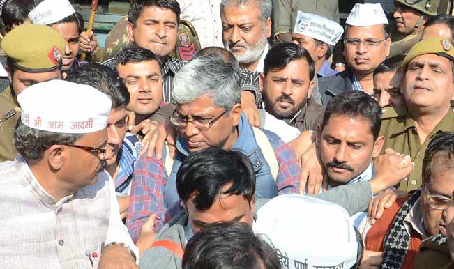 Delhi Assembly Elections 2015: AAP dares Arun Jaitley to take action on ...