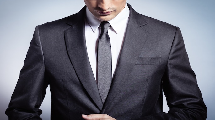 A Gentleman’s Style Guide to Custom Suits