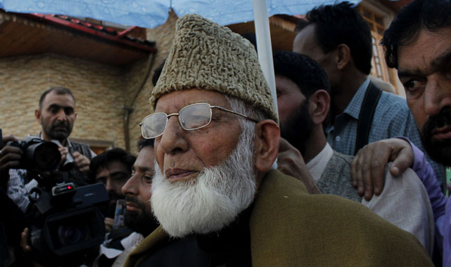 Syed Ali Geelani, Masrat Alam placed under house arrest | India.com
