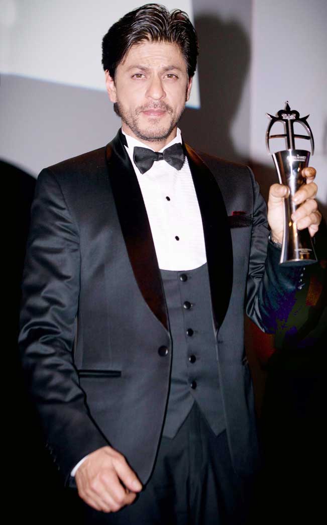 Shah Rukh Khan wins prestigious award at The Asian Awards in London ...