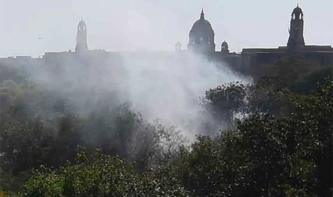 Fire at government office complex Udyog Bhawan in Delhi | India.com