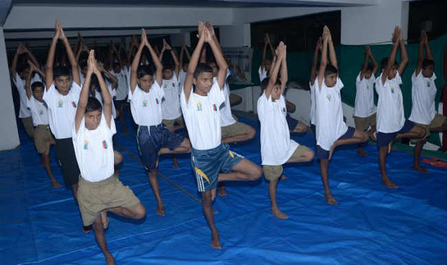 International Yoga Day 2017: Yoga for school children can improve ...