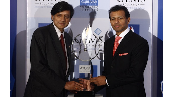 Dubai Billionaire Signs Up for Gates/Buffet ‘Giving Pledge’