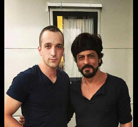 Shah Rukh Khan’s unseen pictures on the sets of Raees! | India.com