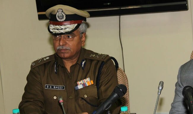 B.S. Bassi discusses law and order with Lt. Governor Najeeb Jung ...