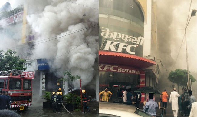 Huge fire breaks out in Linking Road near KFC in Bandra, Mumbai | India.com
