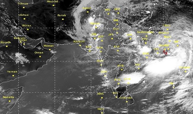 Cyclone Komen: Mass evacuation in Bangladesh, heavy rainfall forecast ...
