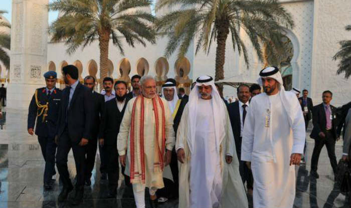 Narendra Modi in UAE: Prime Minister talks investment, visits mosque ...