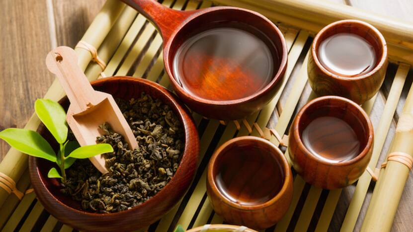 Detoxify Your Body With Tea Leaves