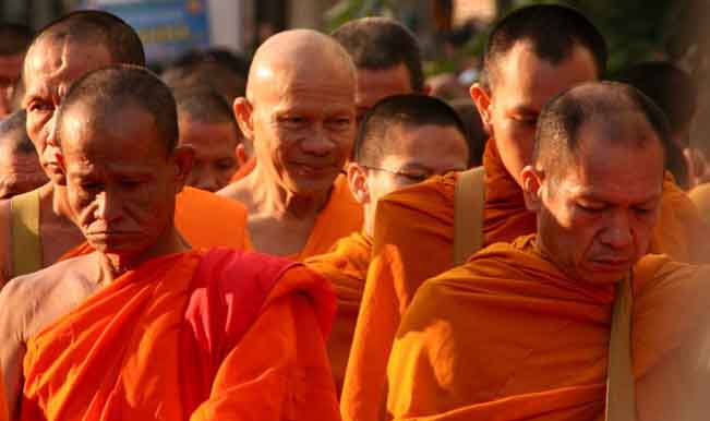 Ramakrishna Mission monks lend helping hand to flood victims in West ...
