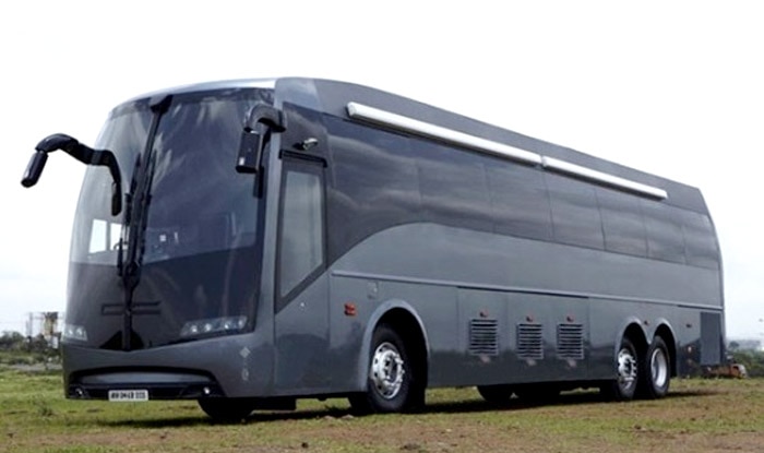 Shah Rukh Khan buys new vanity van worth Rs 4 crore! | India.com
