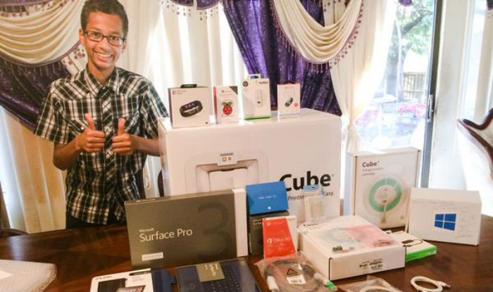 Microsoft showers Muslim boy Ahmed Mohamed with tech goodies! | India.com Microsoft showers Muslim boy Ahmed Mohamed with tech goodies! | India.com