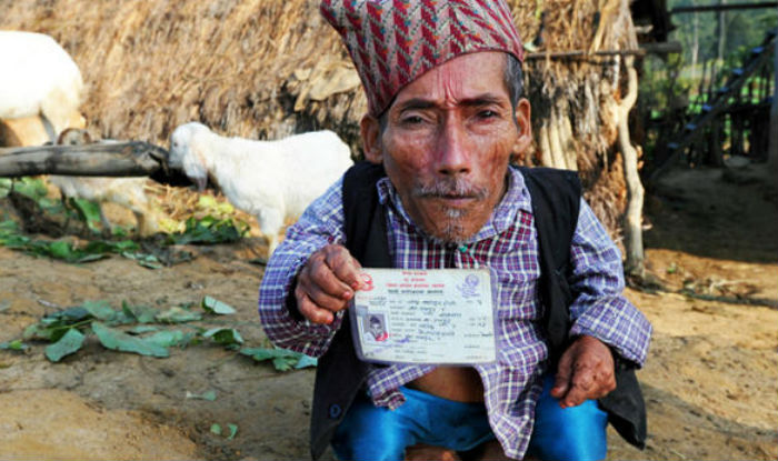 World’s shortest man, Chandra Bahadur Dangi dies at 75 | India.com