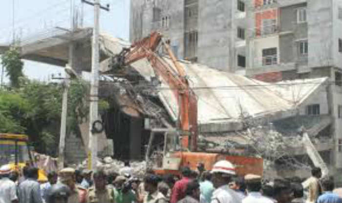 Building collapse incidents in Delhi claimed 14 lives | India.com