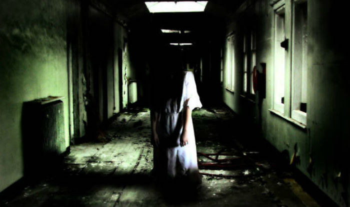 Feel the presence of Ghosts And Negative energy in your home |कहीं आपके ...