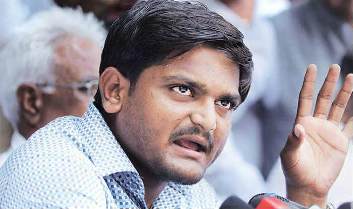 Hardik Patel meets caste leaders in Delhi | India.com