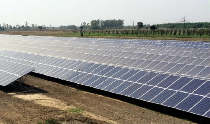 Global solar installations to touch 57 GW in 2015 | India.com