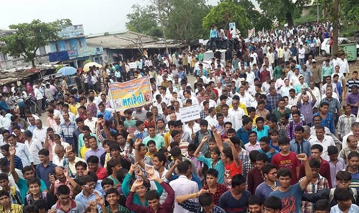 Amidst Patel quota stir, Nishad community launch protest in Bihar ...