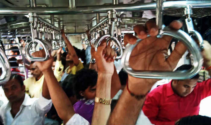 Mumbai locals timing changed: Complete schedule of revised timings for ...