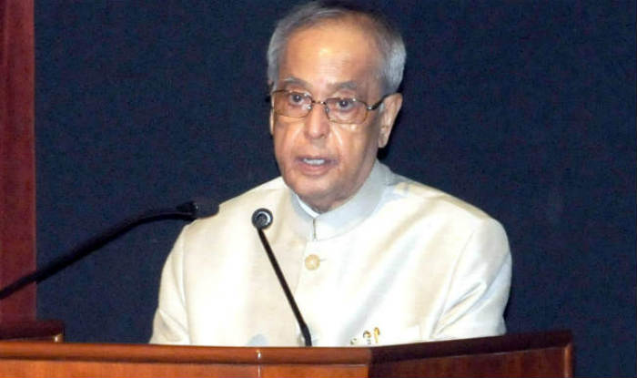 Geeta’ symbol of India-Pakistan unity: Pranab Mukherjee | India.com