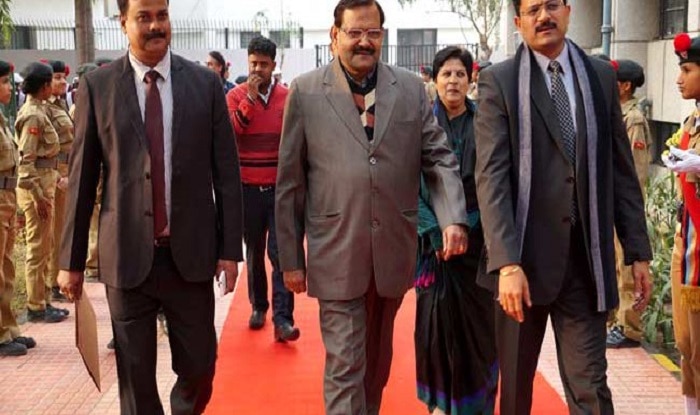 DANICS officers’ body condemns manhandling of NDMC official | India.com