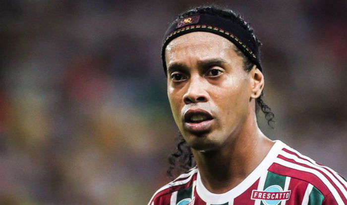 Ronaldinho escapes unhurt from car accident | India.com