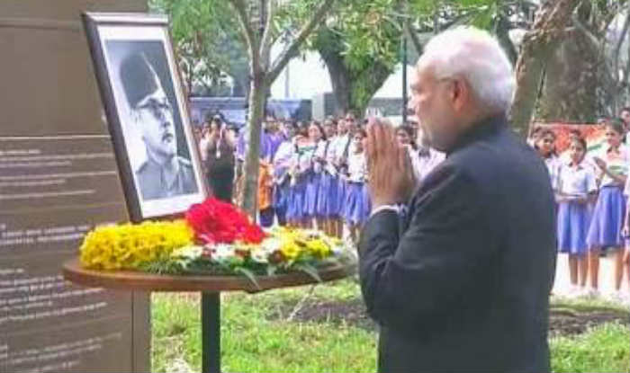 Narendra Modi pays homage at INA Memorial Marker in Singapore | India.com