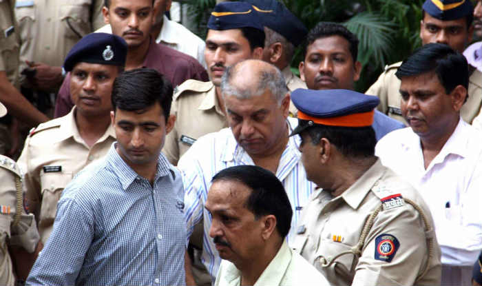 Sheena murder : Peter Mukherjee brought to Delhi for questioning | शीना ...