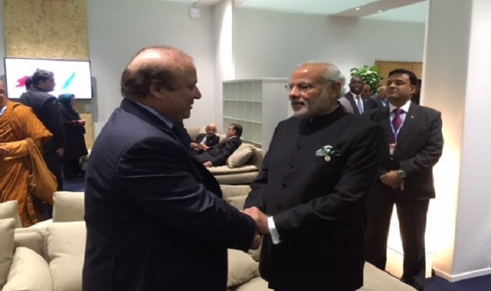 Narendra Modi meets Pakistan PM Nawaz Sharif ahead of Paris Climate ...