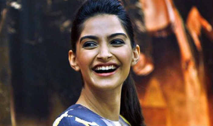 Deepak Dobriyal fun working again with : Sonam | दीपक डोबरियाल के साथ दोबारा काम करना मजेदार ...